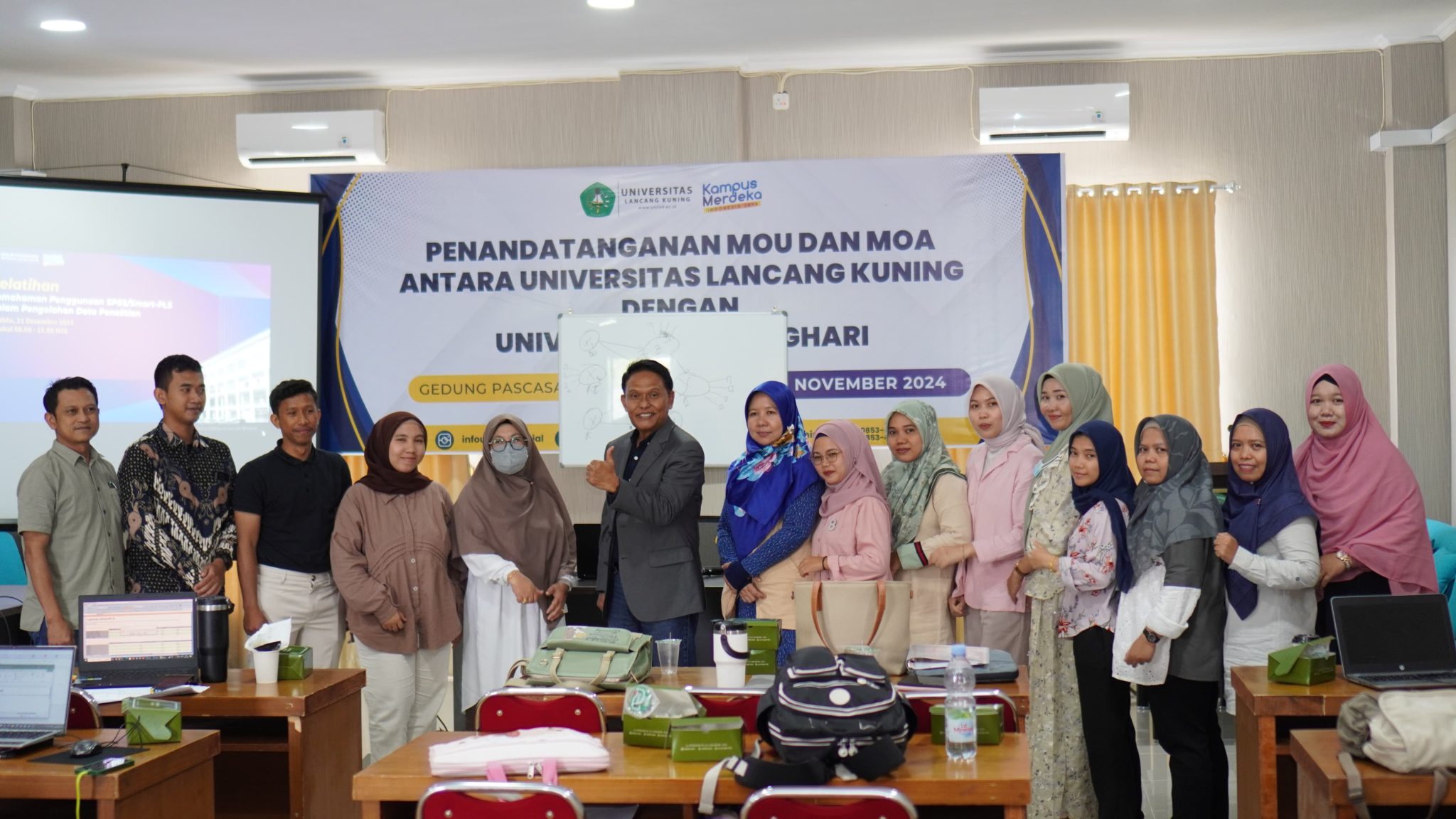 SmartPLS vs SPSS: Mana yang Lebih Tepat untuk Penelitian Anda ? Simak ...